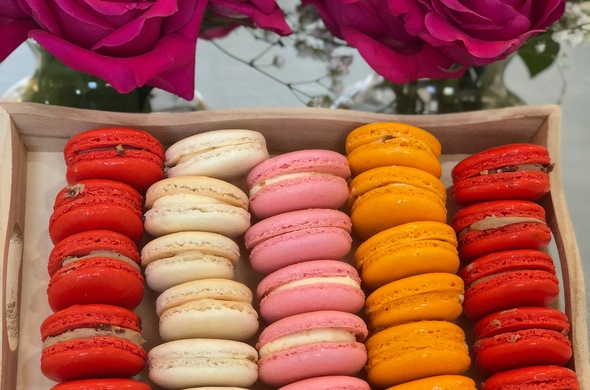 KosherValet - Product: Holiday Macarons